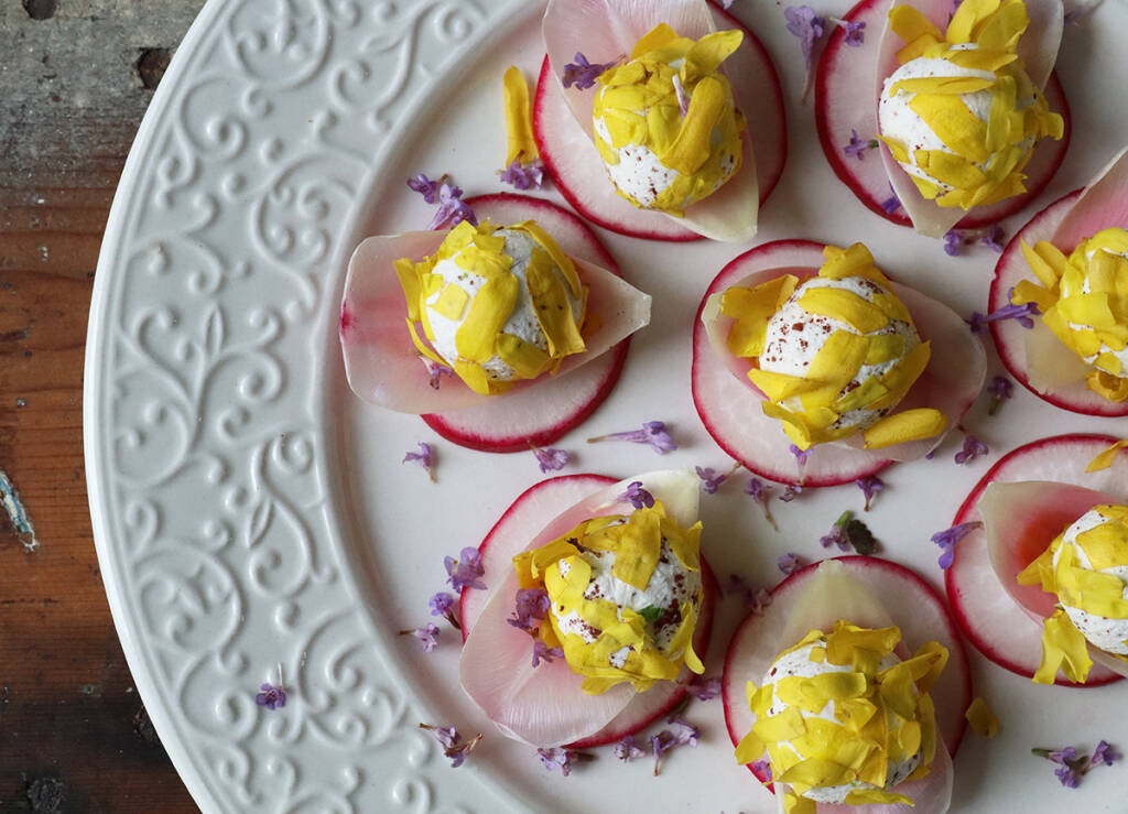 Tulip Petals Are Edible: An Exquisitely Pretty Snack for Spring