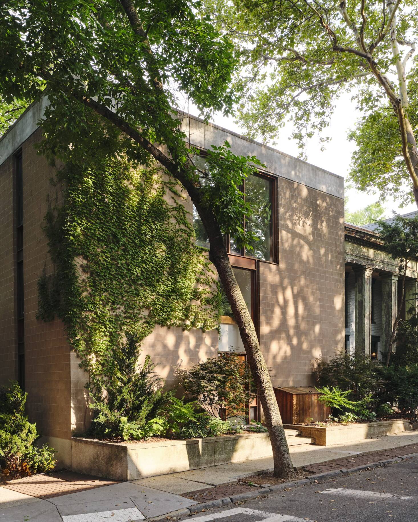 The Merz House in Brooklyn Heights: Nishiel Patel Reconfigures and Re ...