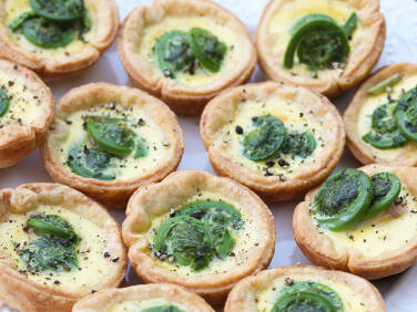 Ostrich Ferns Make Edible Fiddlheads: Grow Your Own