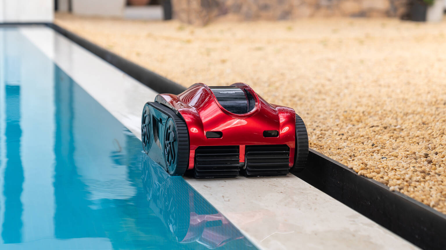 A Sparkling Pool, Without the Hassle: The iGarden Pool Cleaner K Series - Gardenista