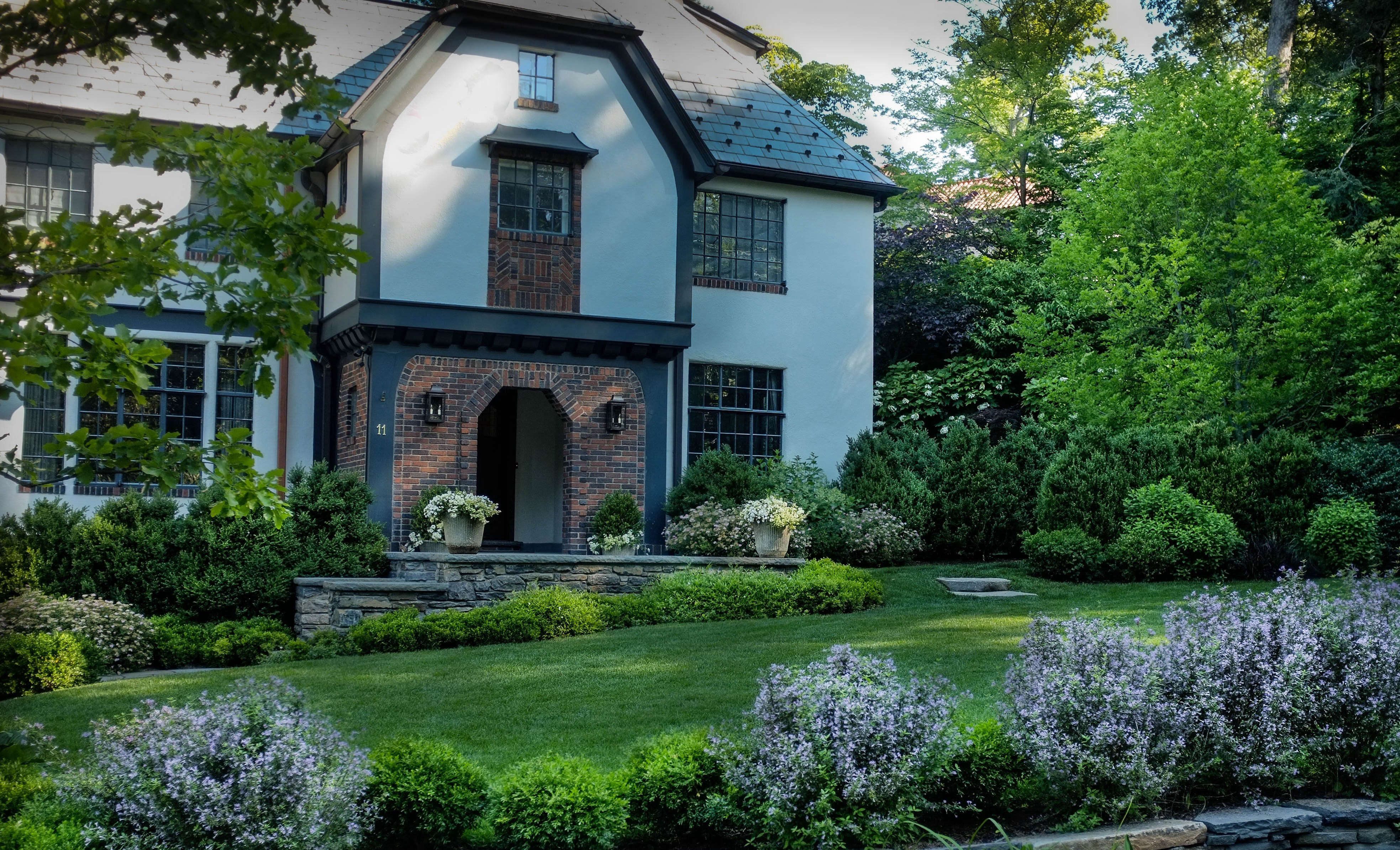 A Timeless and Graceful Front Entry Garden - Gardenista