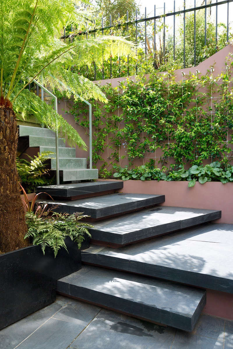 An African-inspired Garden in Holland Park - Gardenista