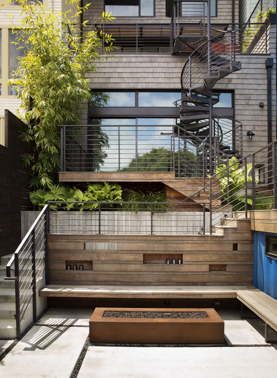 Stacking the Deck - Gardenista