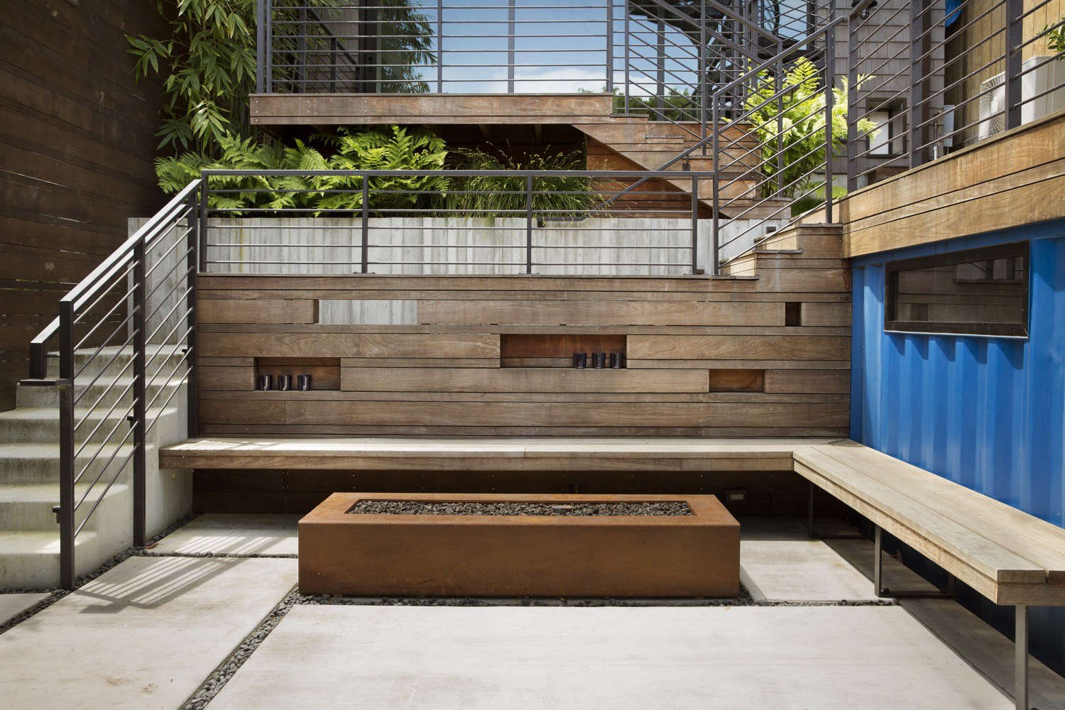 Stacking the Deck - Gardenista