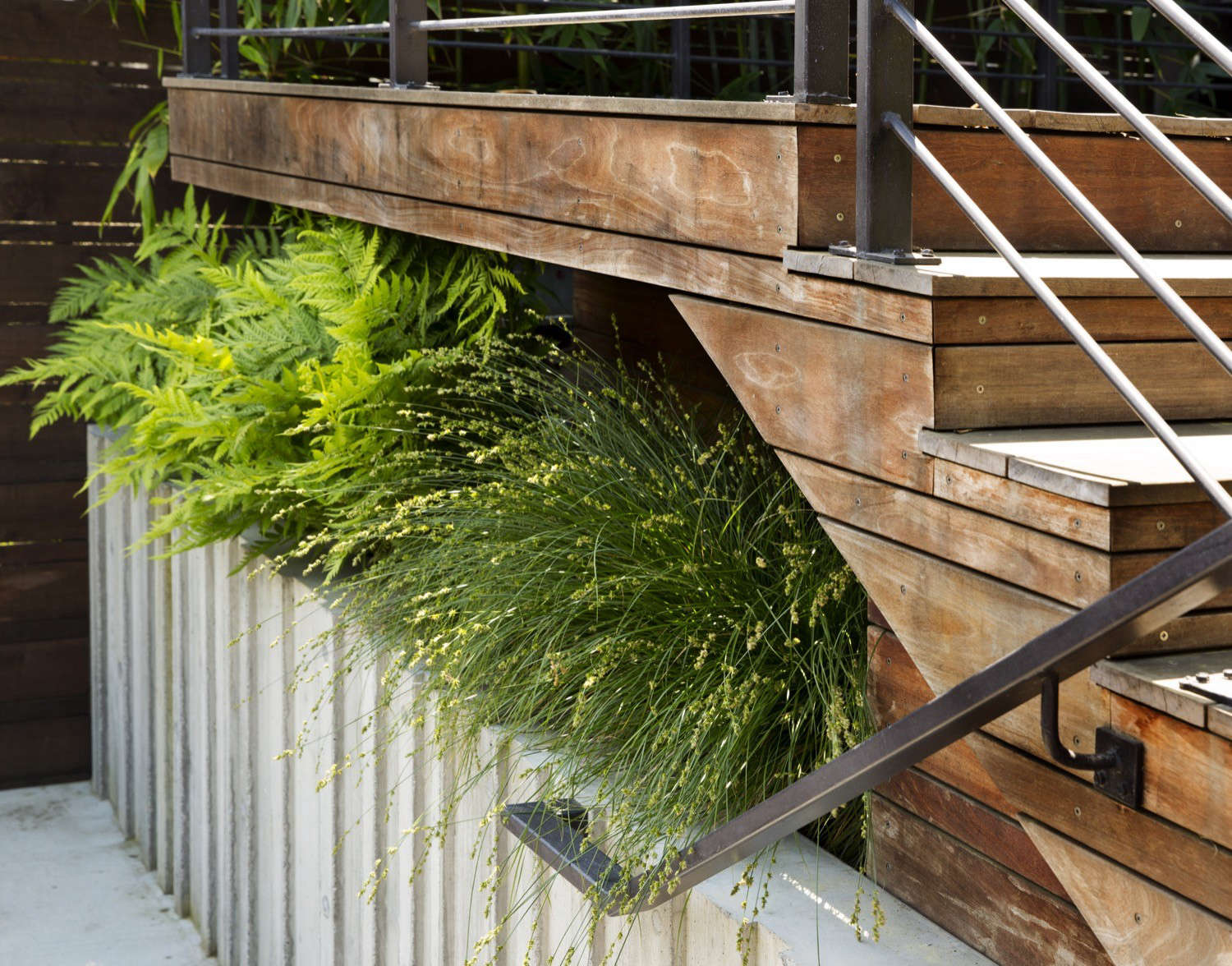 Stacking the Deck - Gardenista