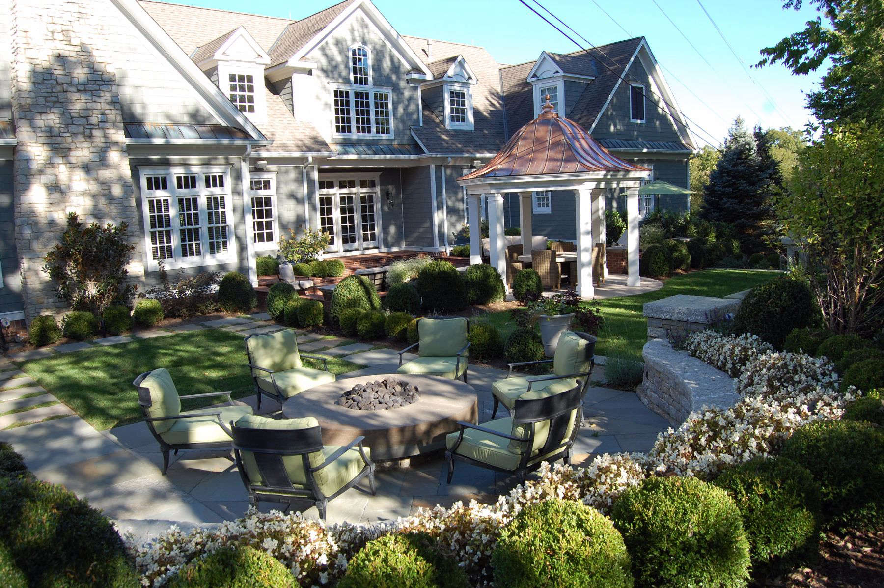 Private Residence Backyard - Gardenista