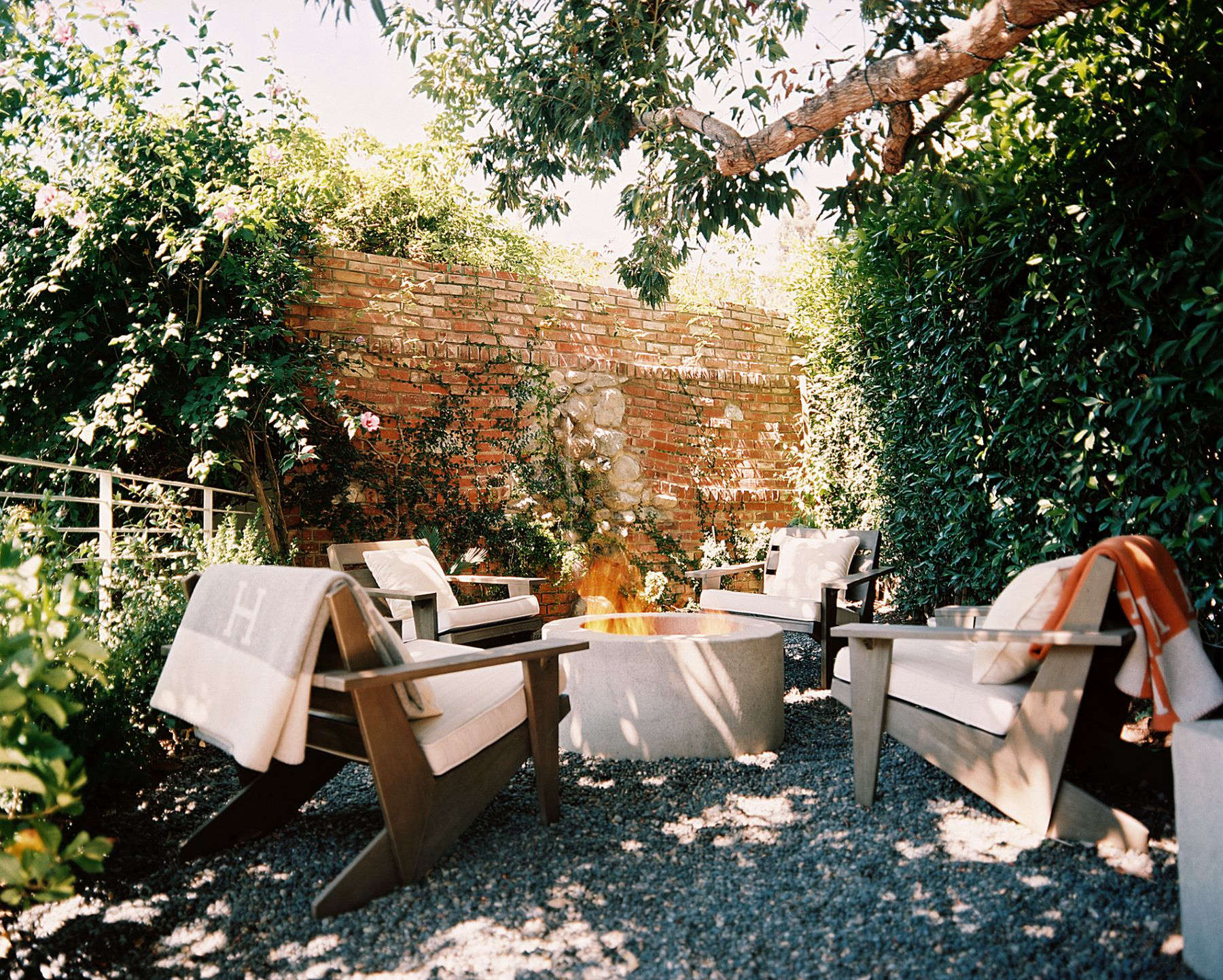 Hollywood Hills Outdoors - Gardenista
